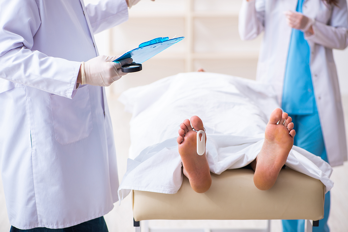 Autopsie: definitie, rol si importanta pentru medicina legala | MedLife